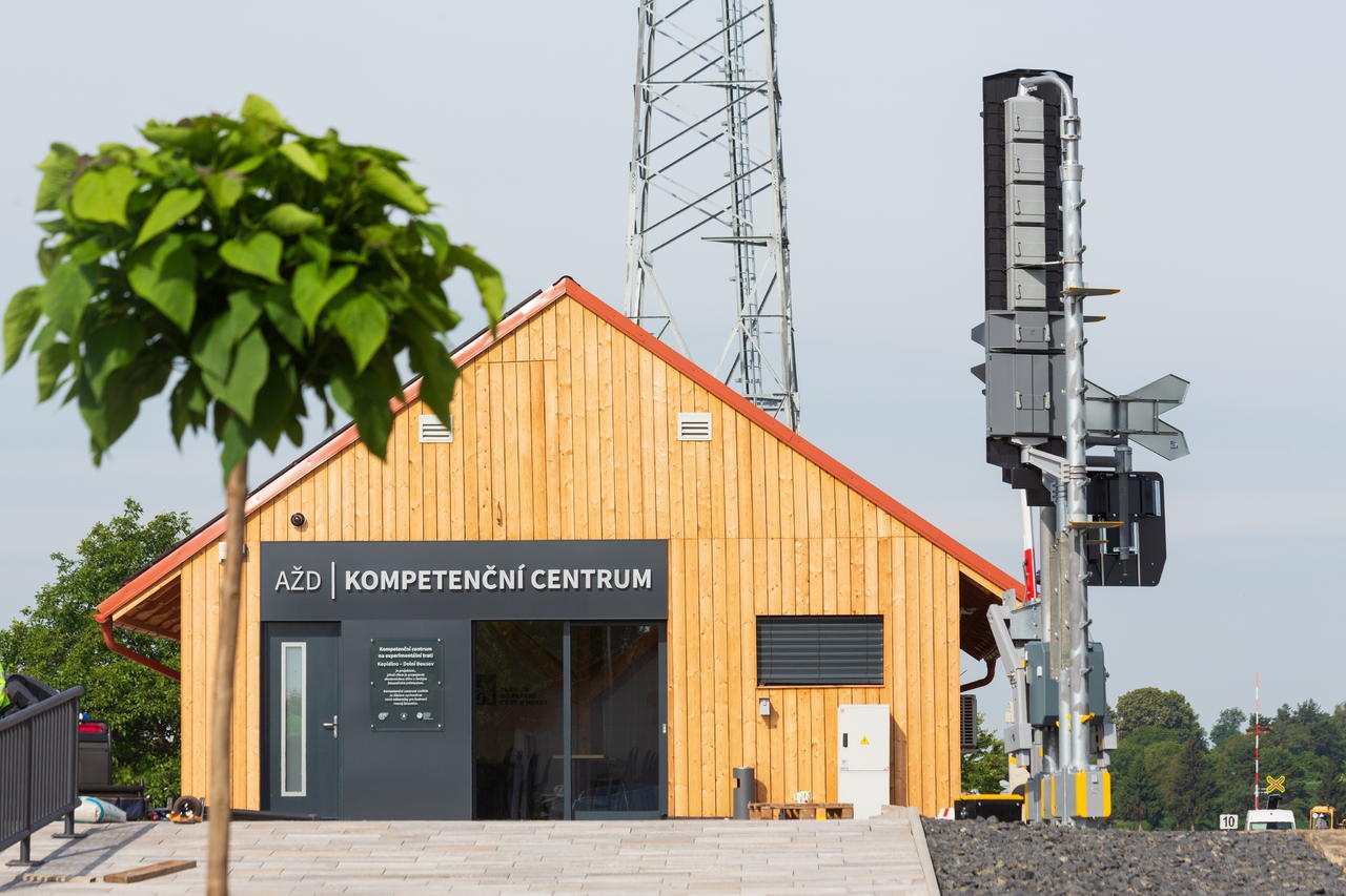 AŽD Praha s.r.o. | Novinky | "Bezpečná a moderní železnice", to je ...